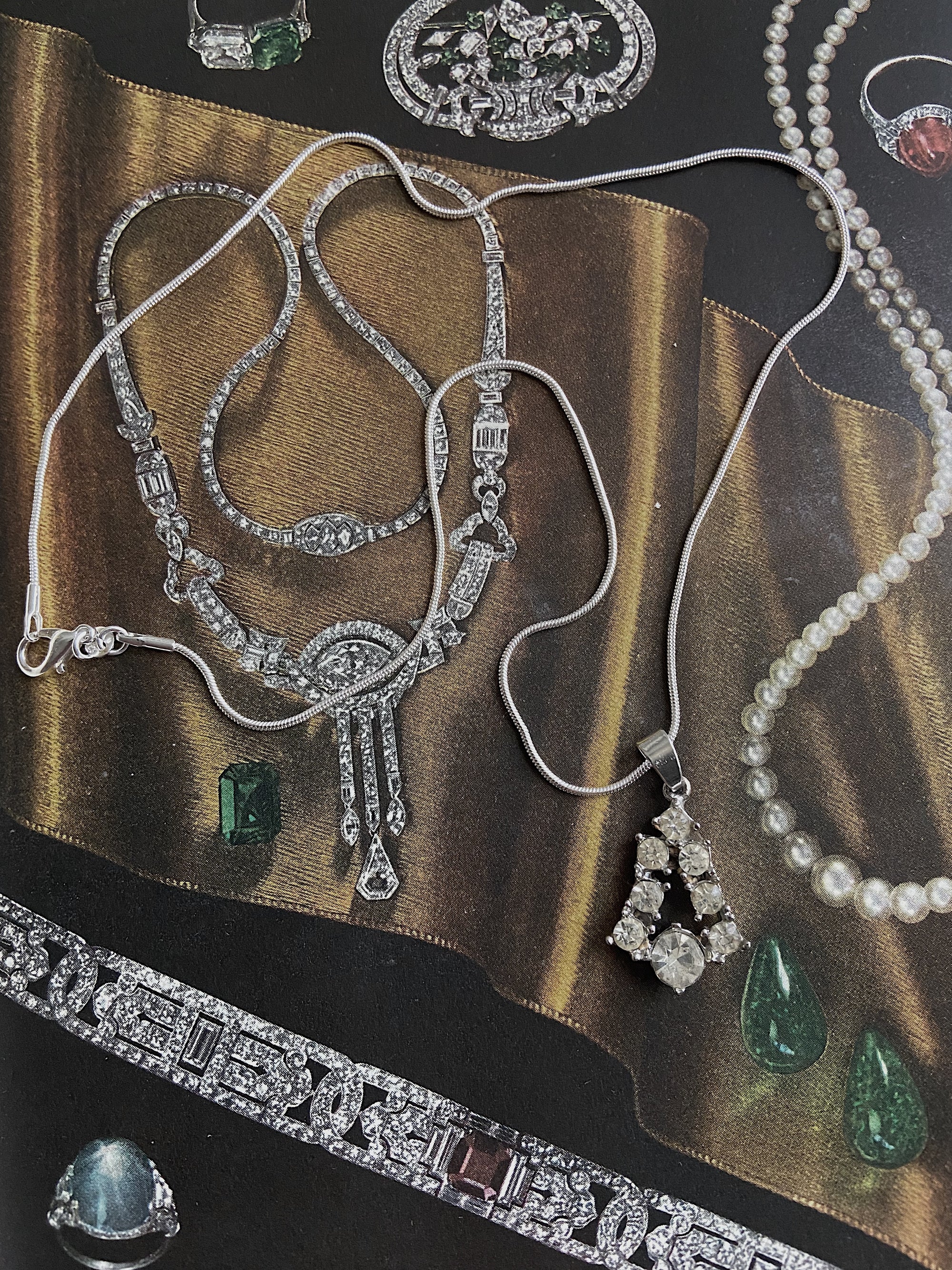 VAIGE | Timeless Classic Modern & Vintage Jewelry & Accessories